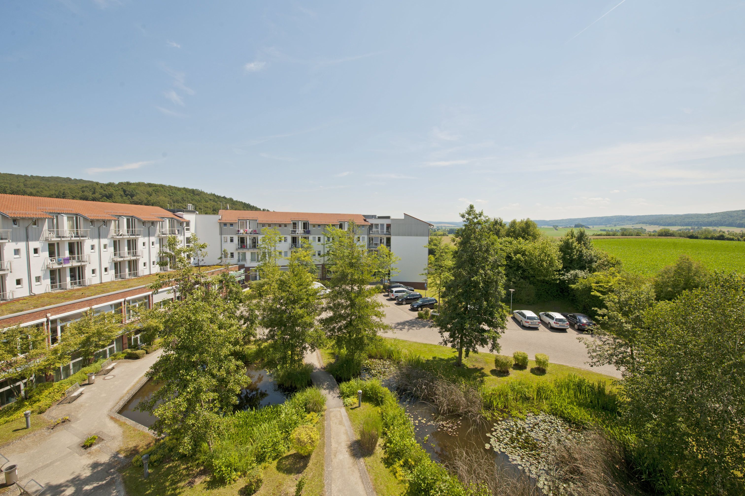 Außenansicht von der Paracelsus-Klinik am See Bad Gandersheim ...